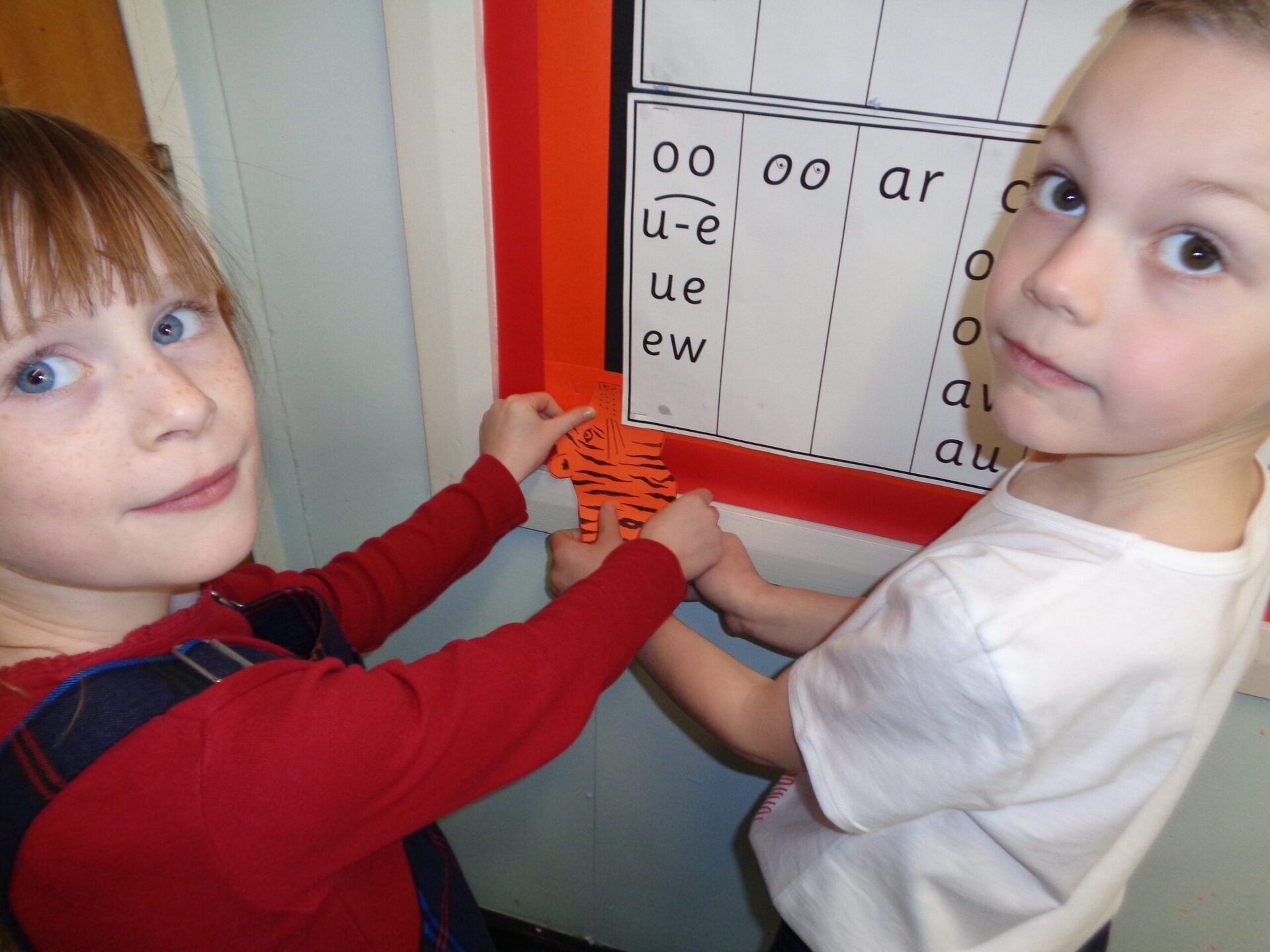 Hunting for right angles in KS1 | Windy Nook Primary School