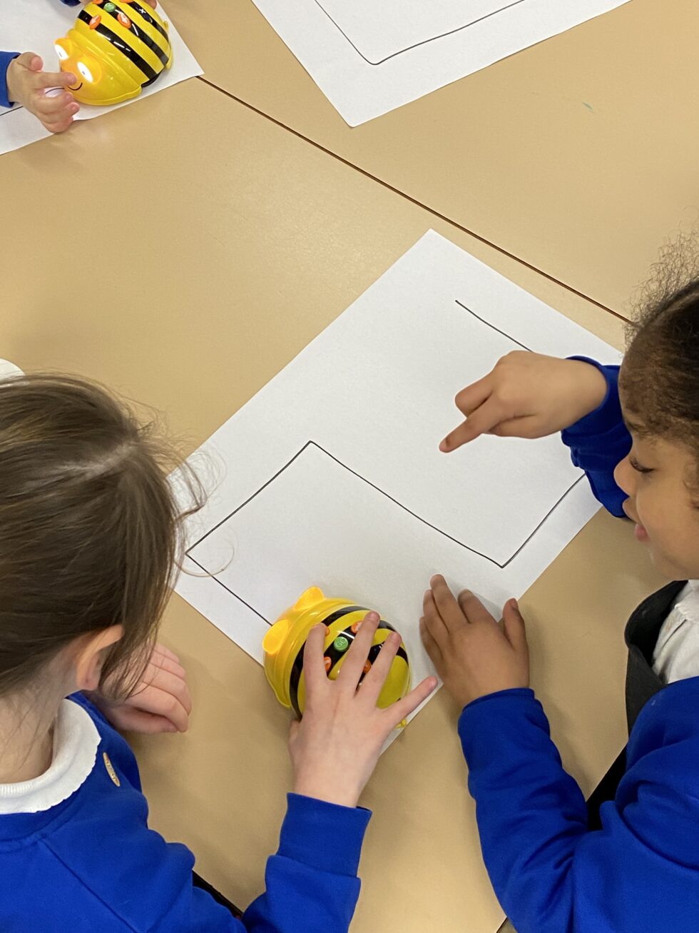 KS1 BeeBot Programming | Windy Nook Primary School
