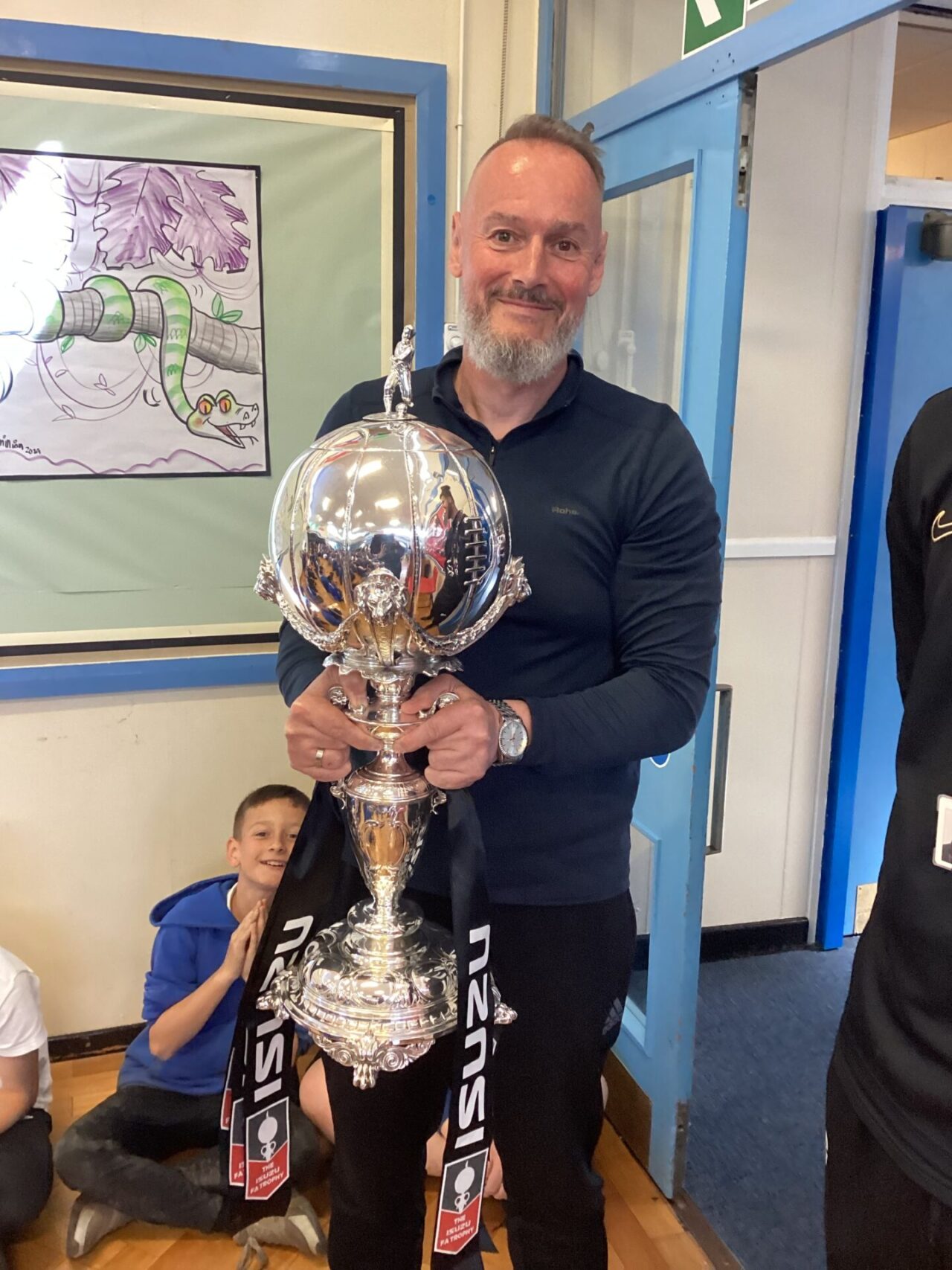 Heed Army: FA Trophy winners! | Windy Nook Primary School